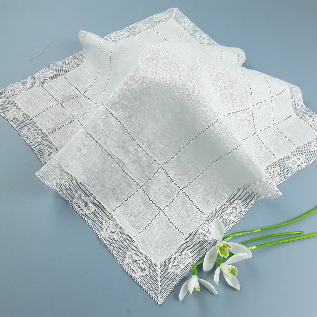Vintage Fine Lawn Handkerchief With a Lace Trim / Bride's Hankie / Lace ...