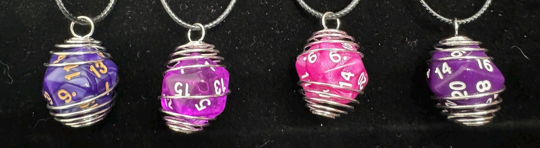 Bard D20: in Case of Emergency, Reroll Necklace - Etsy