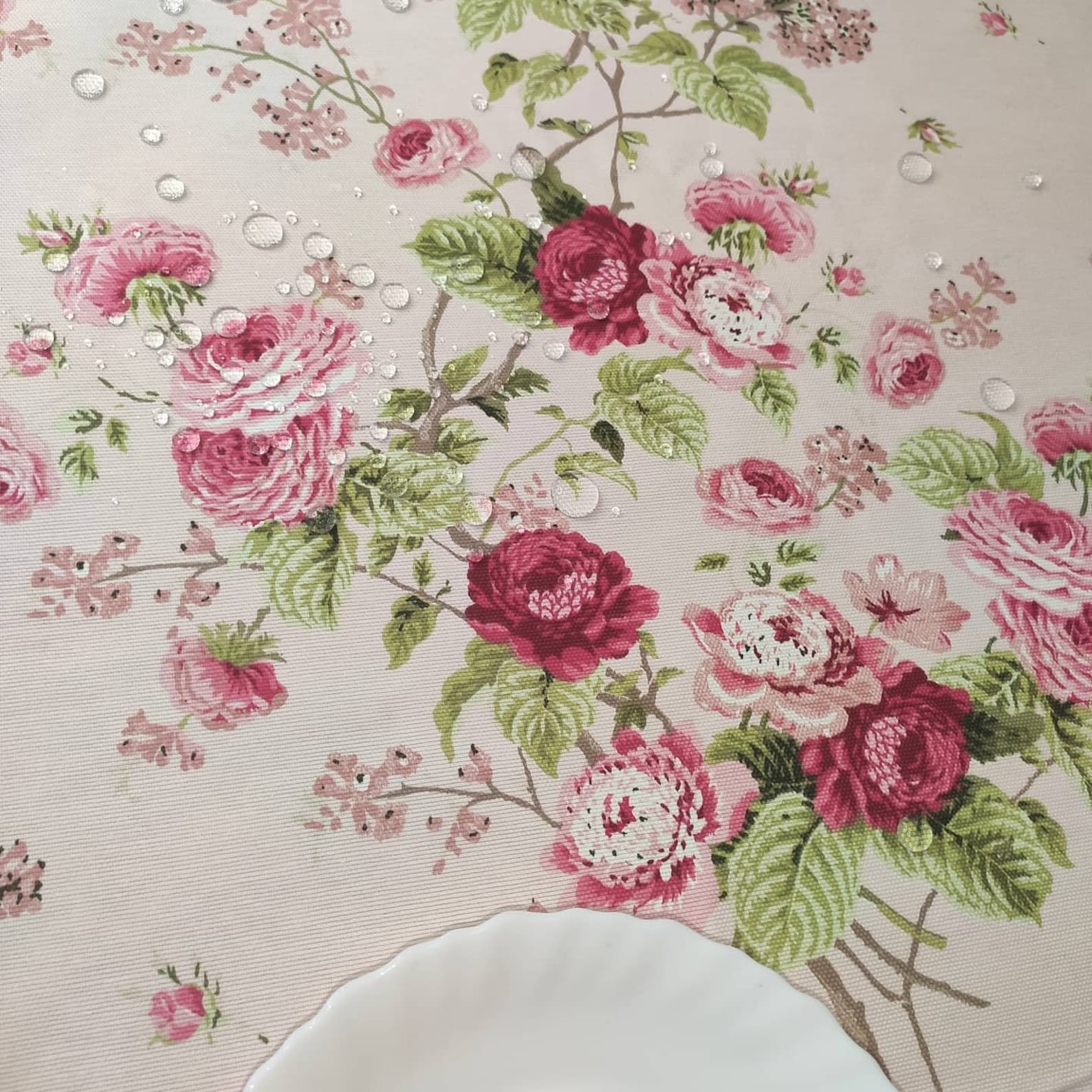 Pink Roses Tablecloth, Pink Waterproof Table Cover, Teflon Tablecloth ...