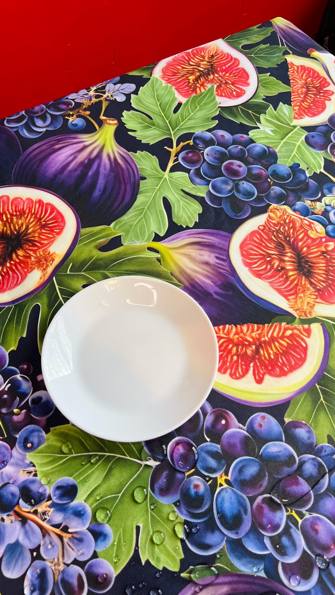 Figs and Grapes Waterproof Tablecloth, Fruits Figs Grapes Square Table ...