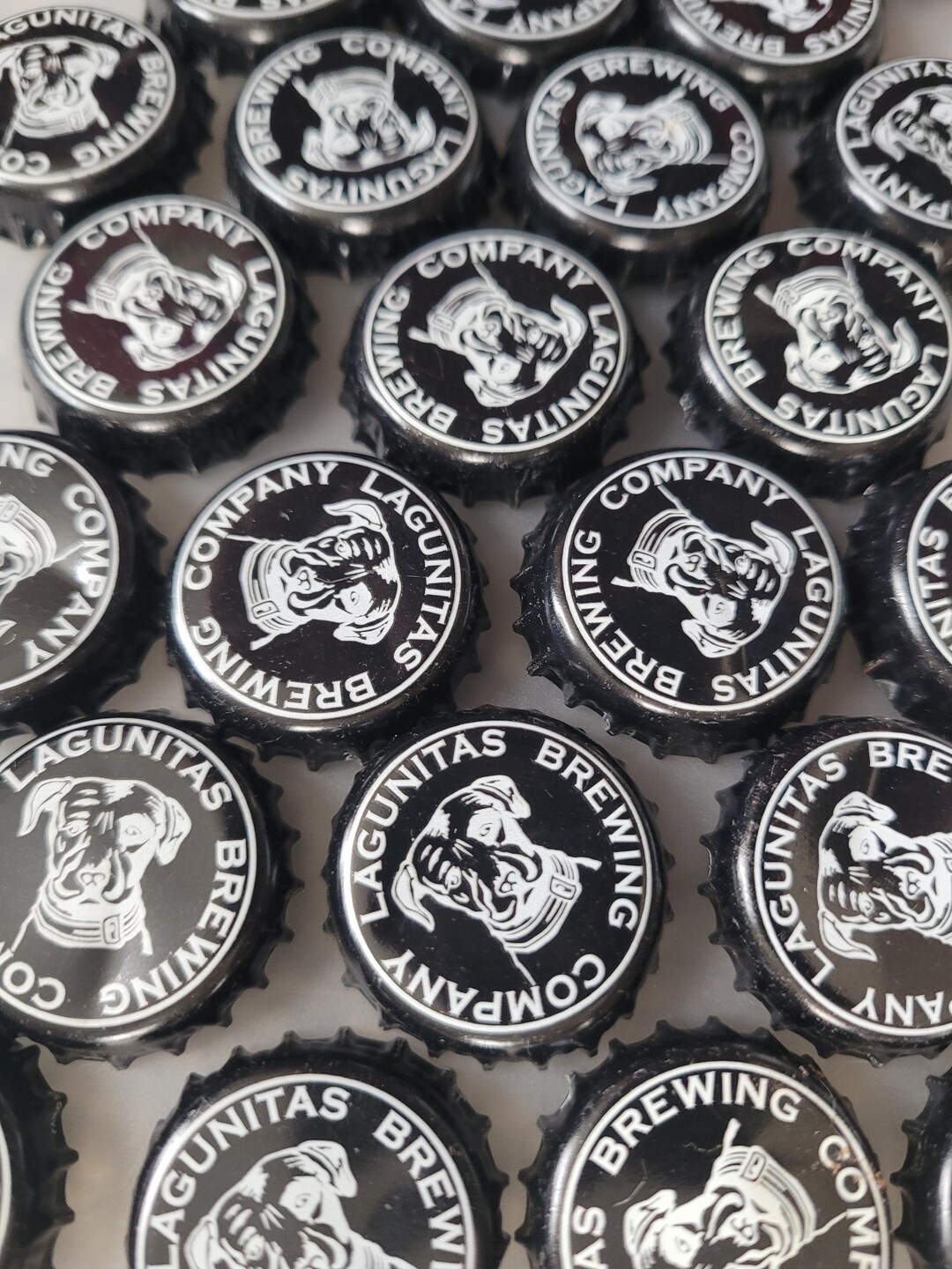 Beer Bottle Caps -lagunitas Brewing Company - Black Imperfect Flat Caps ...
