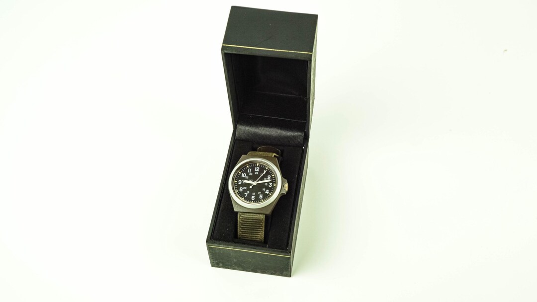 Vintage Military Stocker & Yale Type 2 Sandy 184A Automatic Wrist Watch ...