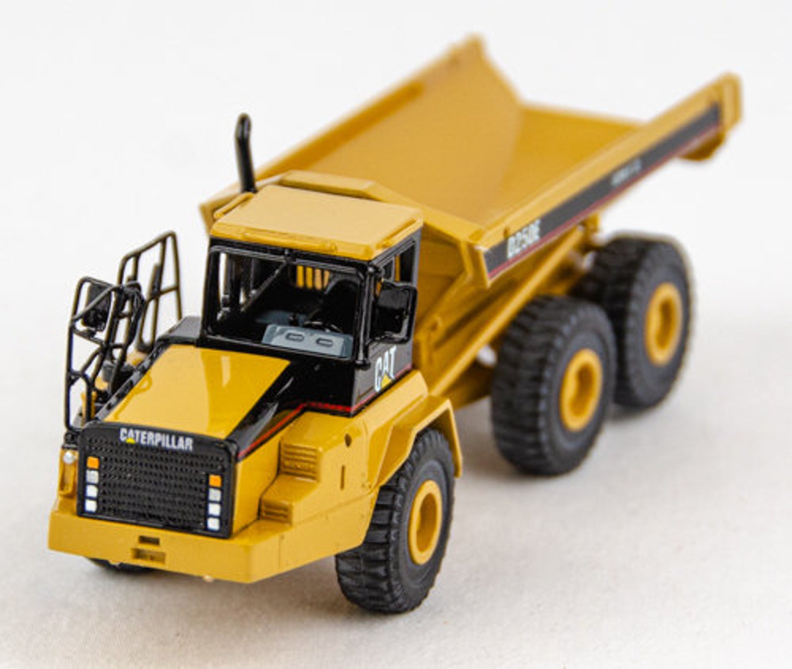 Classic Construction Models Brass CAT D250E II Articulated - Etsy