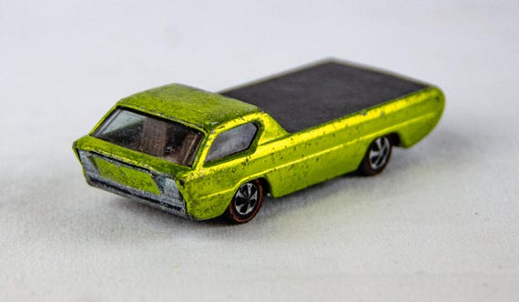 1967 Hot Wheels Mattel Redline Deora Green 1:64 Scale 1967 Hot Wheels Mattel Redline Deora Green 1:64 Scale