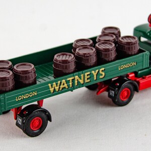 Corgi Classics Scammell Scarab Watneys Barrel Truck 1:50 Scale Diecast ...