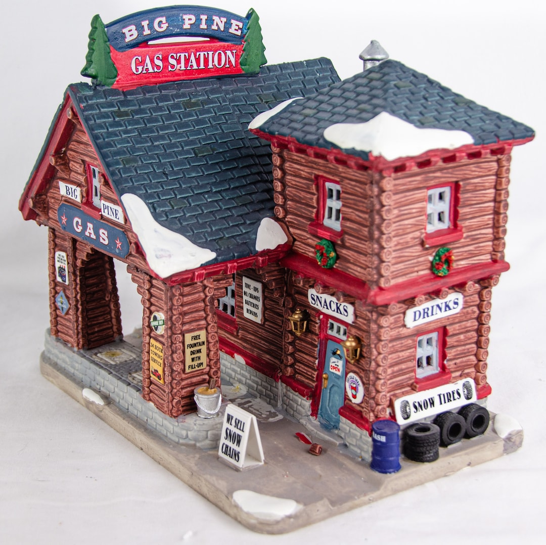 Lighted Christmas Building LEMAX Big Pine Gas Station Christmas Village ...