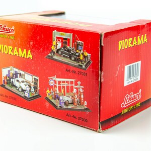 Schuco 1/43 Porsche 356 White Service Shop Diorama Mechanic Workstation ...