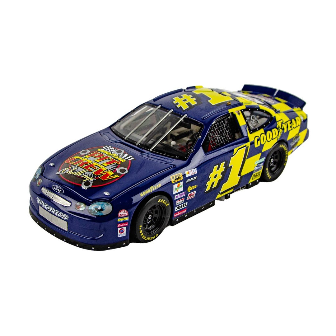 Racing Champions NASCAR Goodyear Pit Crew Challenge Taurus 1:24scale ...