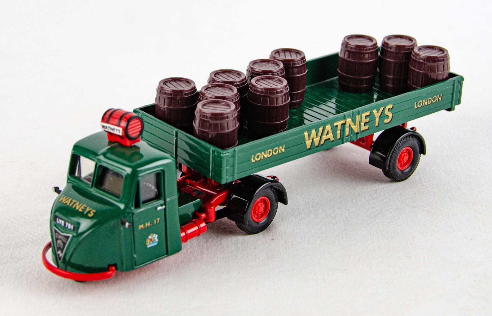 Corgi Classics Scammell Scarab Watneys Barrel Truck 1:50 Scale - Etsy