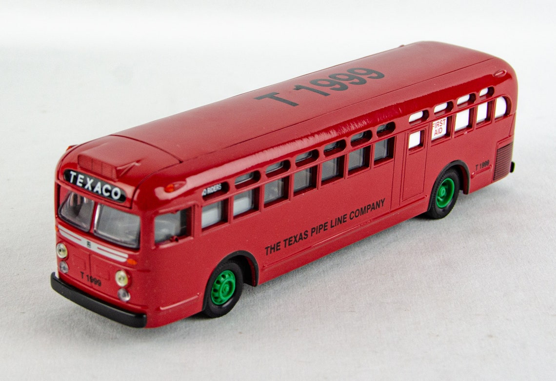Corgi Classics Limited Edition Texaco Crew Bus Red 1:50 Scale - Etsy