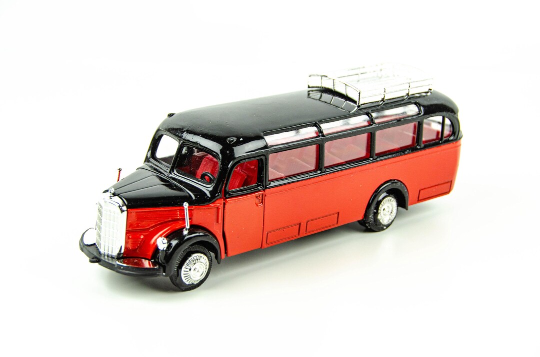 Vintage NZG Model 1/40 1949 Mercedes-benz Omnibus O 3500 Red & Black ...