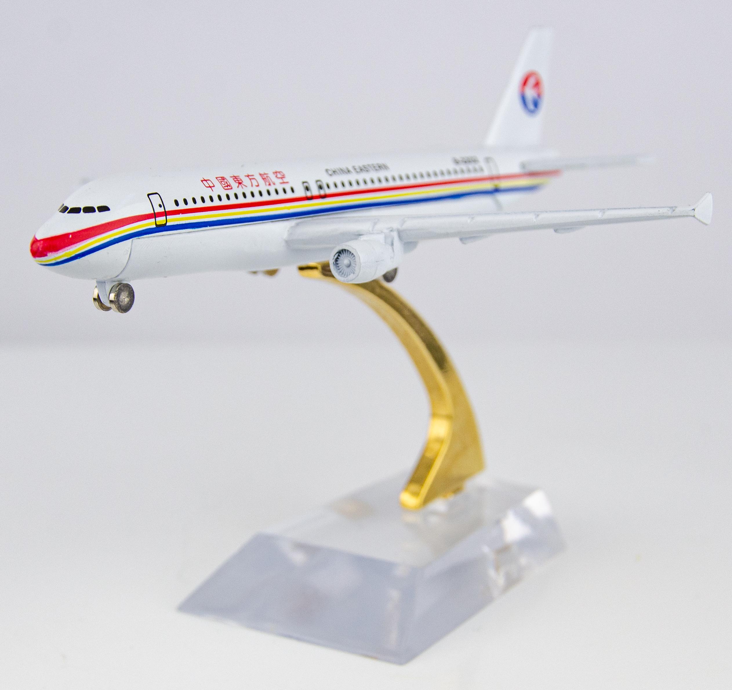 Super Rare Vintage China Eastern B 2202 Airbus A320 1 600 Diecast Model Airplane Etsy Canada