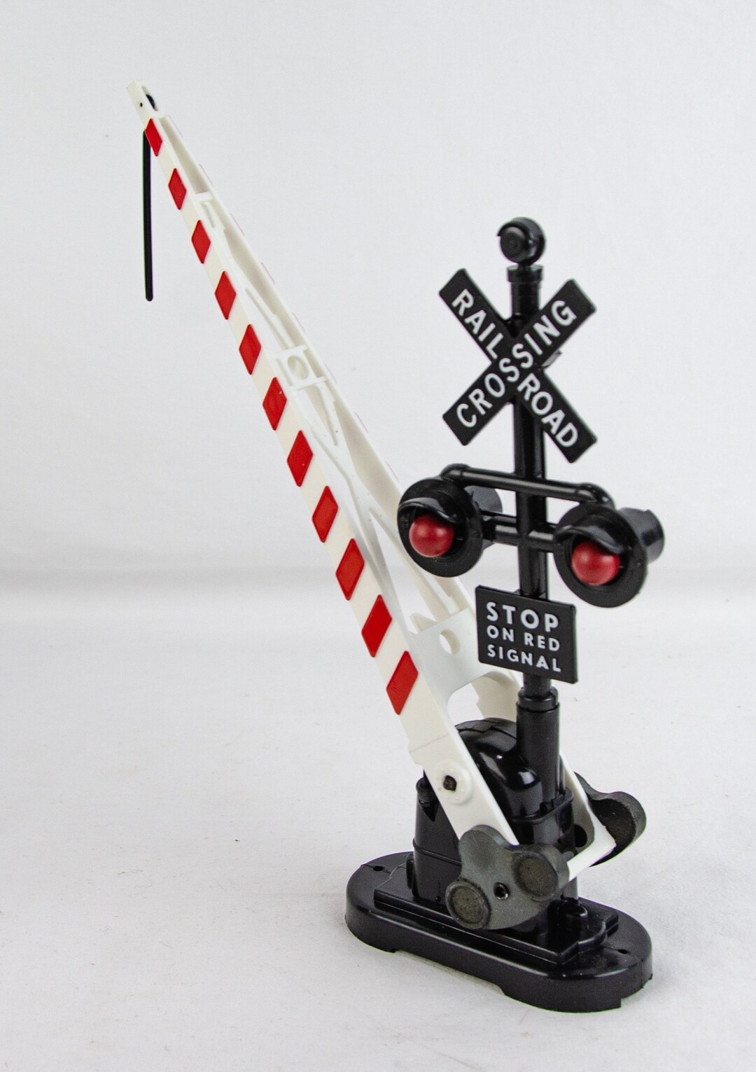 Lionel 1:48 O Automatic Railroad Crossing Gate Model Train Accessory 6 ...