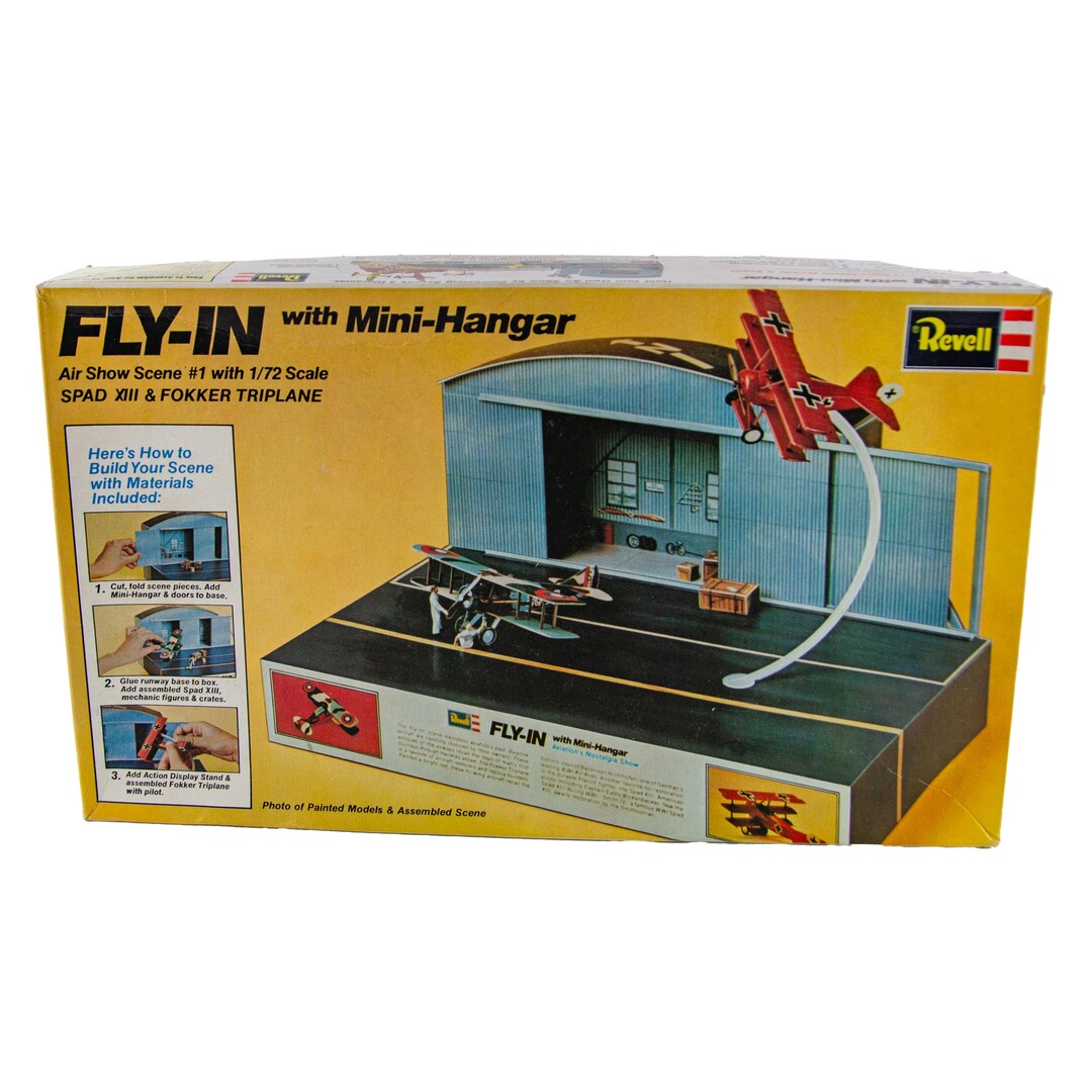 Vintage Revell Model Airplane Kit Fly-in W/ Mini-hangar 1/72 Air Show ...