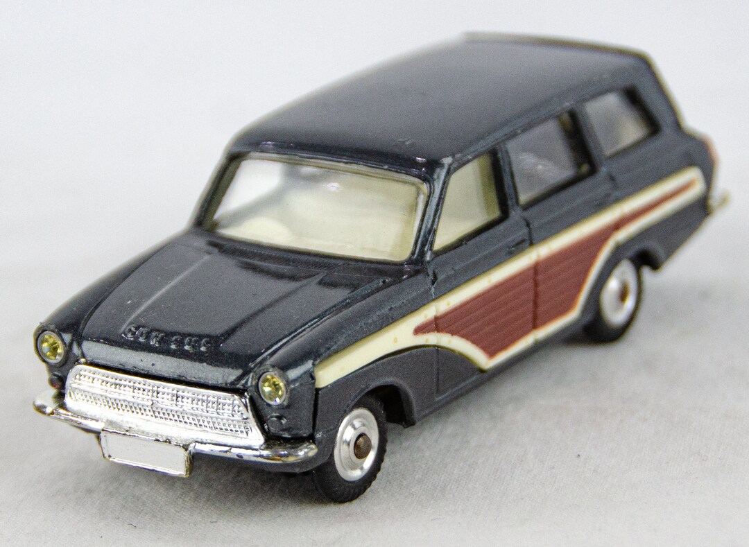 Vintage Corgi Toys Ford Consul Cortina Super Estate Diecast Model Car ...