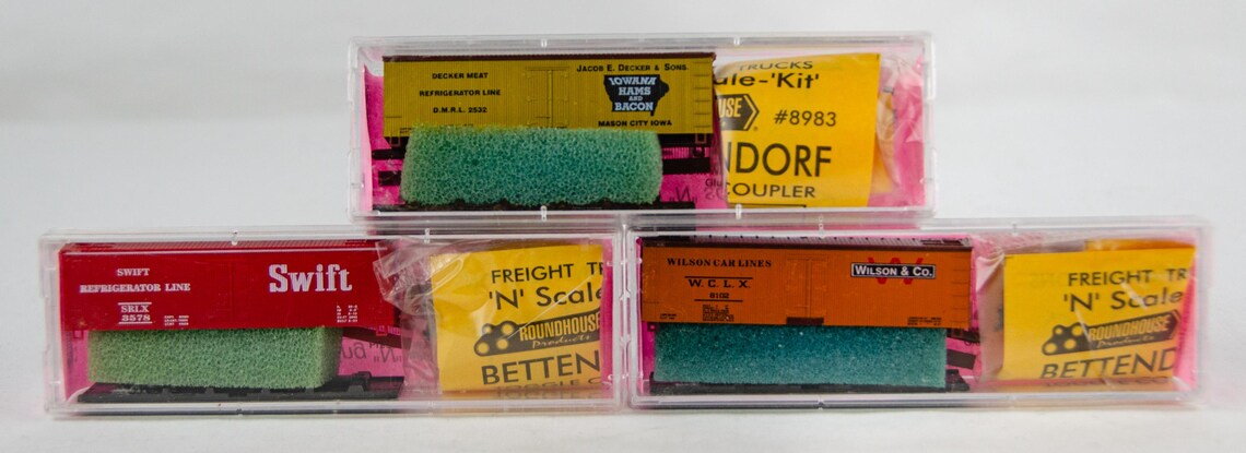 Assorted Roundhouse Meat Reefer 1:160 N Scale Model Train Freight Car ...