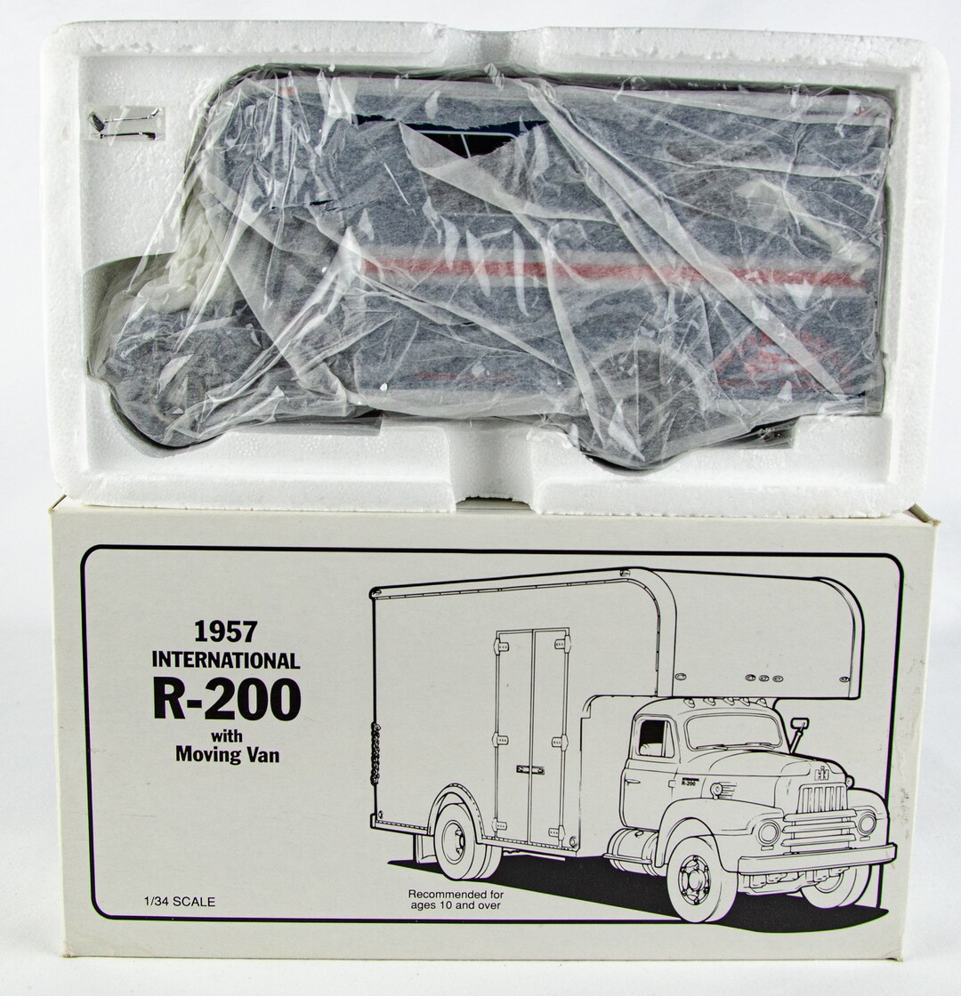 First Gear 1957 International R-200 Moving Van Frank Dibella 1:34 Scale ...
