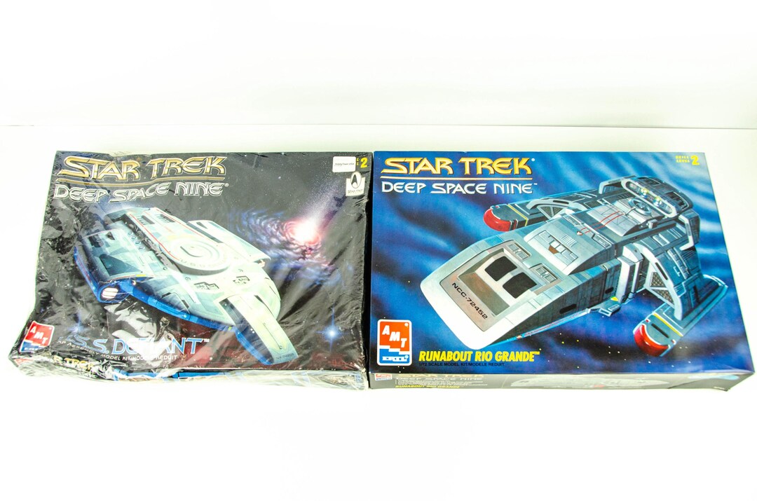 AMT Star Trek Deep Space Nine USS Defiant 8255 + Runabout Rio Grande ...