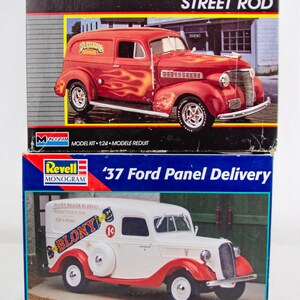 Monogram Ford Panel & Chevrolet Sedan Delivery Scale Plastic Model Car ...