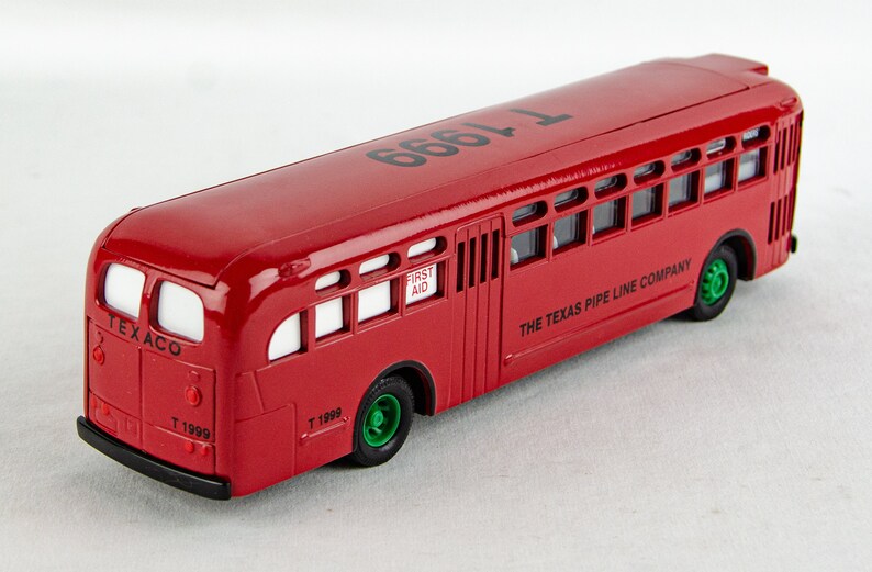 Corgi Classics Limited Edition Texaco Crew Bus Red 1:50 Scale - Etsy