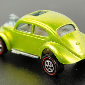 Hot Wheels Redline 1968 Custom Volkswagen Antifreeze Spectraflame US ...