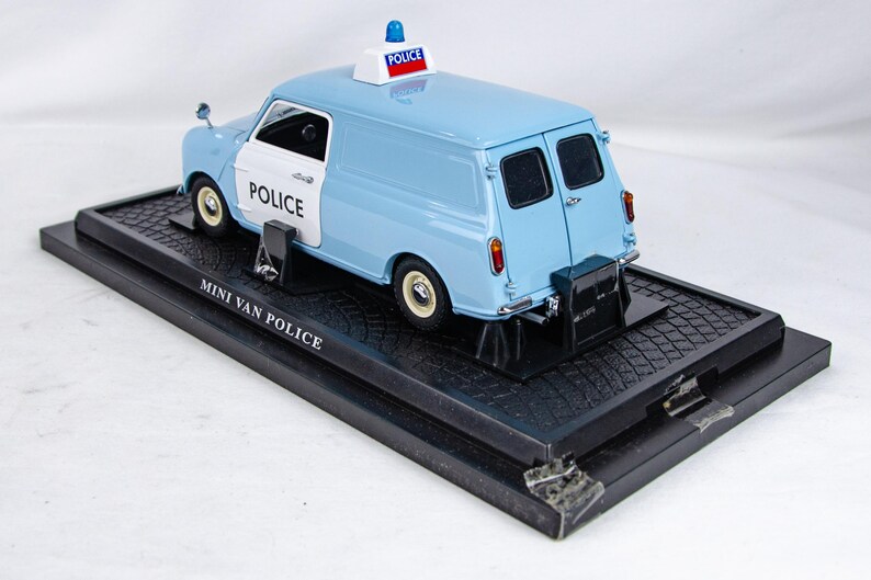Kyosho 1:18 Scale Mini Van Police Diecast Model Car 08193B - Etsy