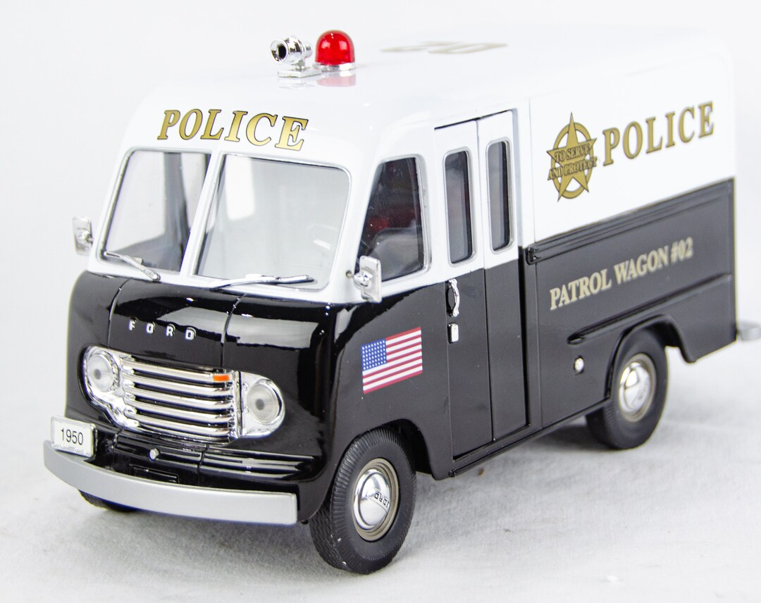 Unique Replicas 1:24 Scale 1950 Ford Step Van Police Truck Diecast ...