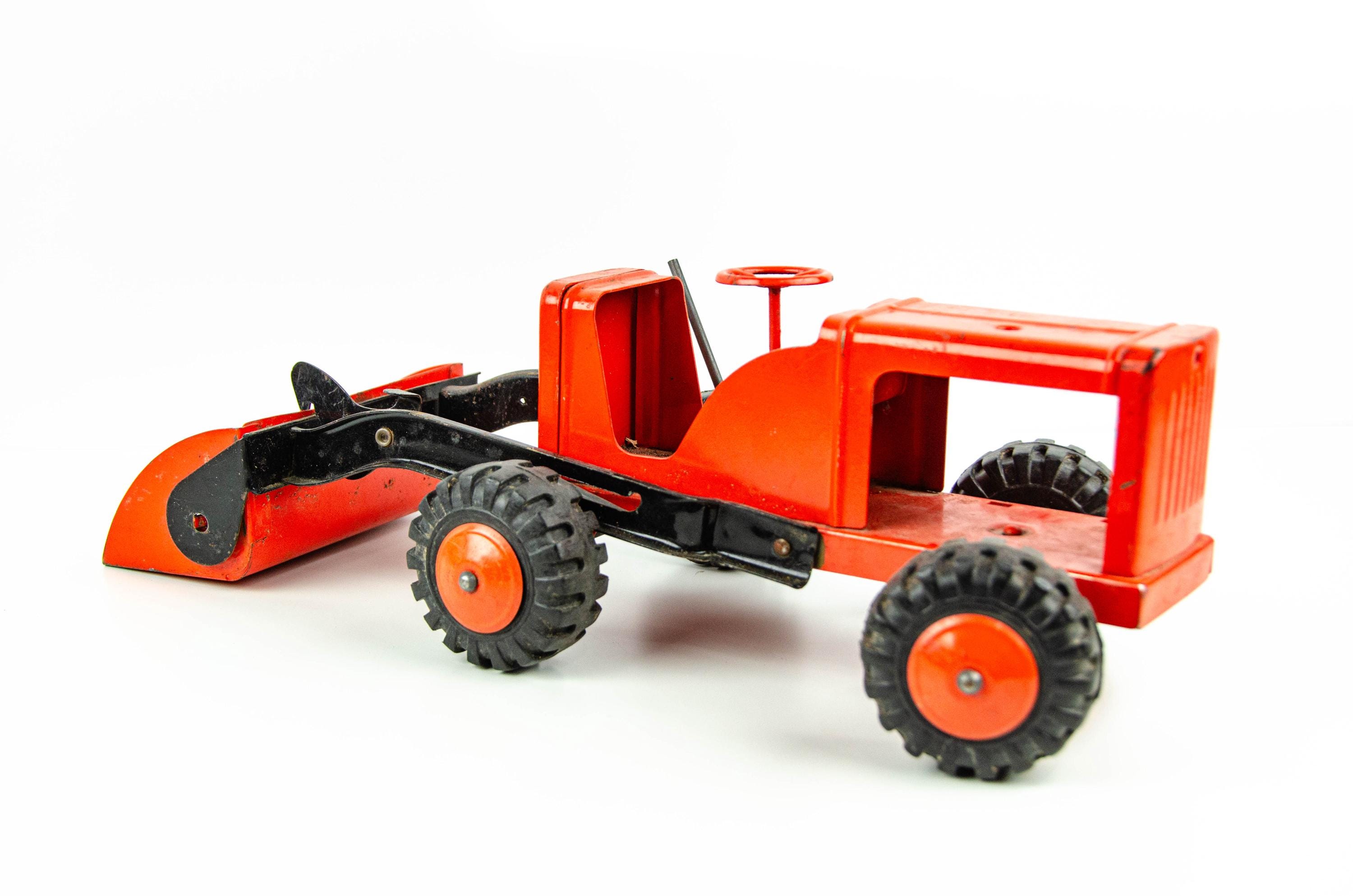 Vintage 1950s Marx Lumar Hi-lift Loader Toy Tractor Lot of 2 16" Yellow ...