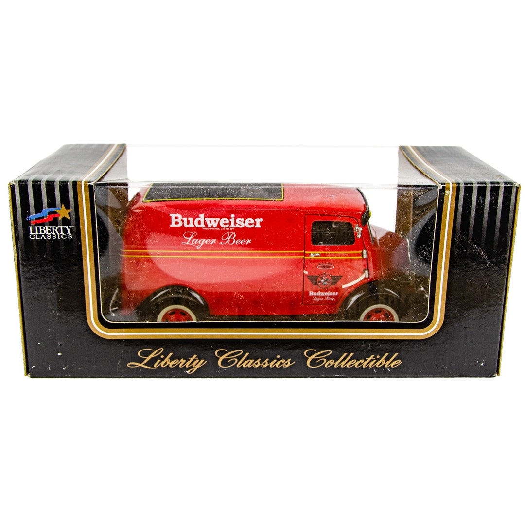 Liberty Classics 1938 Studebaker Panel Van Budweiser Red 1:25 Scale ...