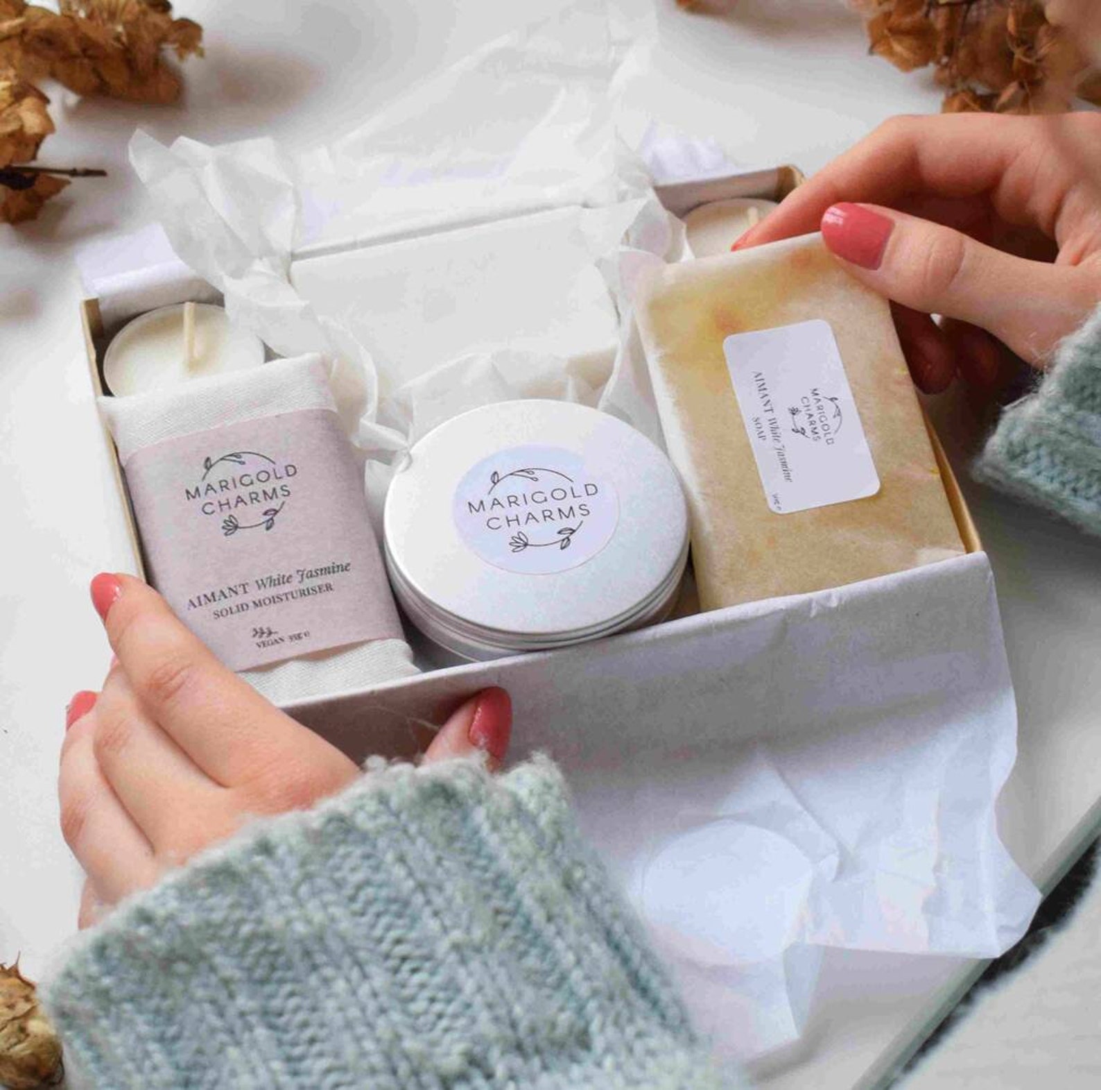 Organic Shower Letterbox Spa Gift Set Spa Gift for Her Solid Shampoo ...