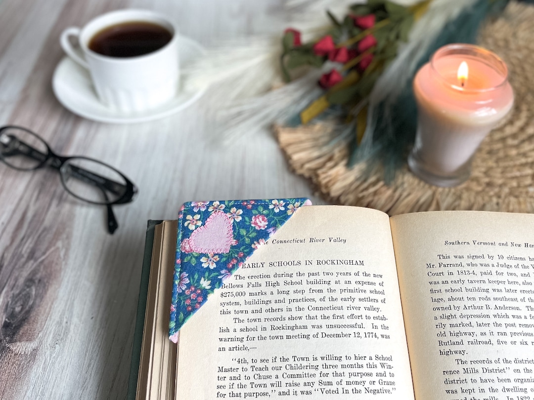 Floral Corner Bookmark, Corner Page Marker, Heart Bookmark for ...