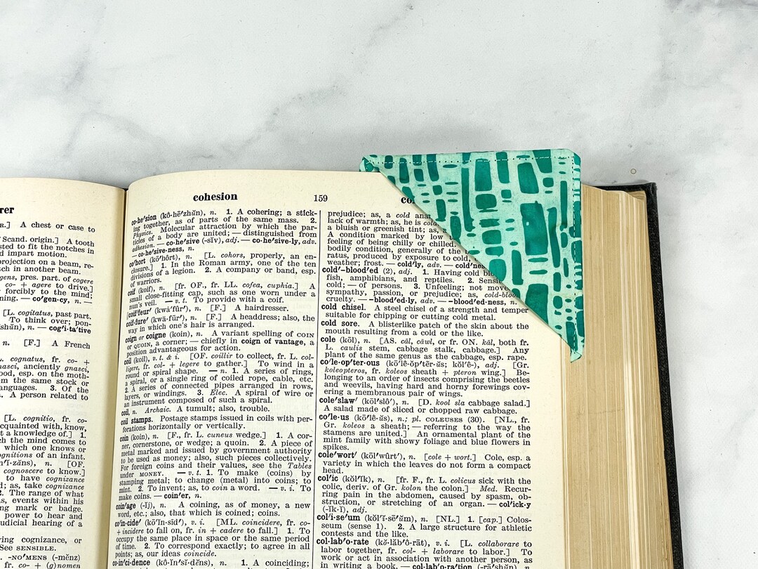 Green Corner Bookmark, Corner Page Marker, Book Club Gift Idea, Modern ...