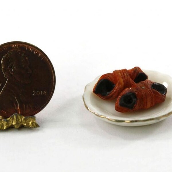 Dollhouse Pastries - Etsy