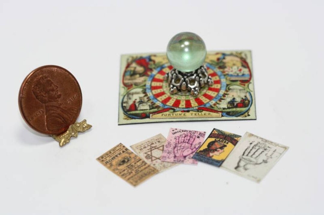 Green Crystal Fortune Tellers Set for Halloween - Etsy