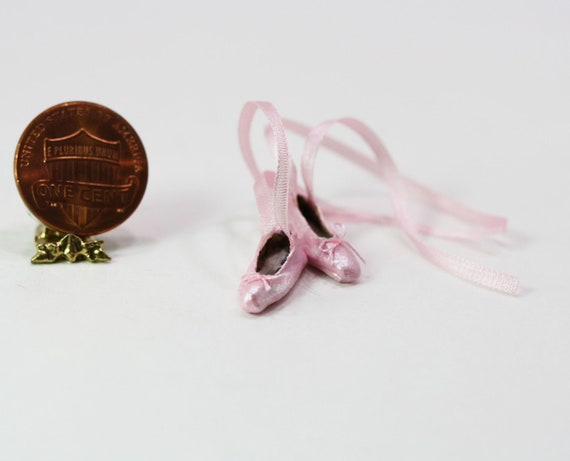 Dollhouse Miniature 1:12 Scale Pink Ballet Toe Shoes by Sylvia - Etsy