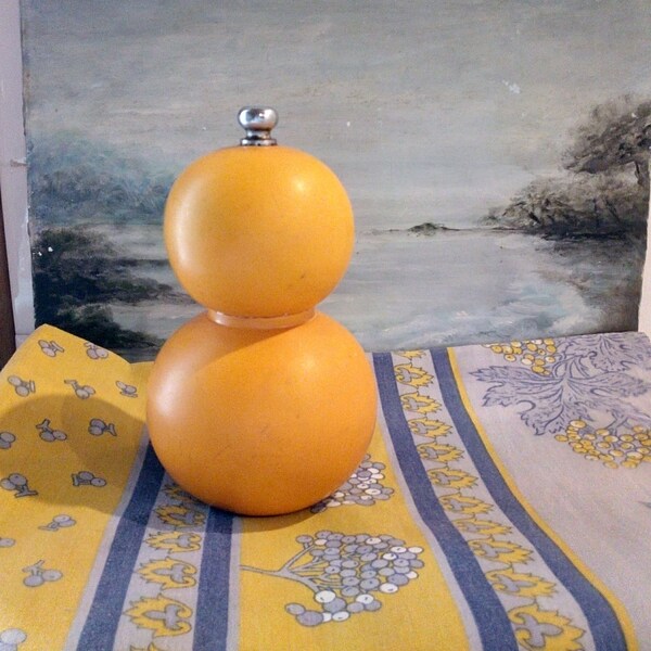 Wooden Pepper Mill - Etsy