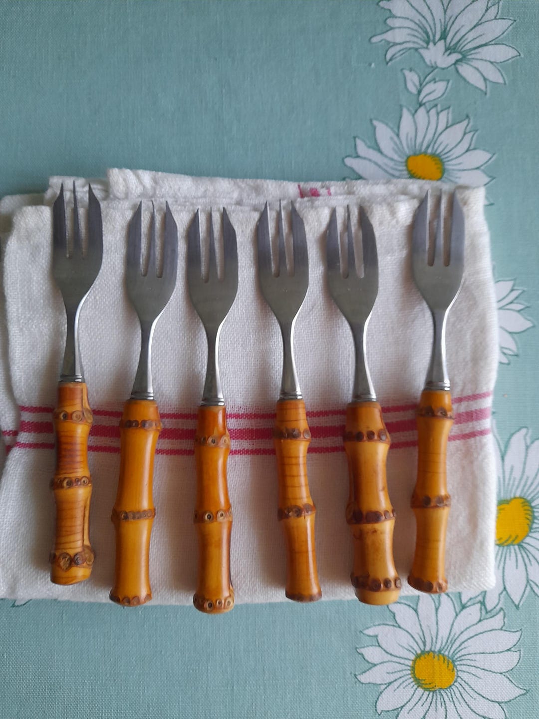 Pretty Bamboo Cutlery Set - Six Small Cake or Dessert Forks, Stainless ...