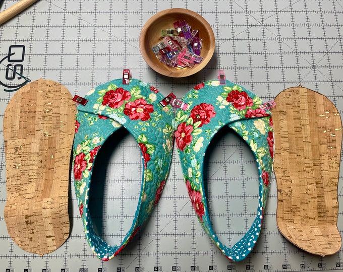 The Perfect SLIPPERS Sewing Pattern * Quilted Custom House Shoes ...
