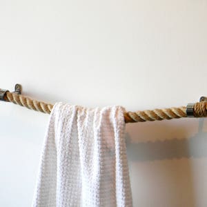 Rope Towel Holder.. Jute Rope..nautical Decor Bathroom..shabby Chic ...