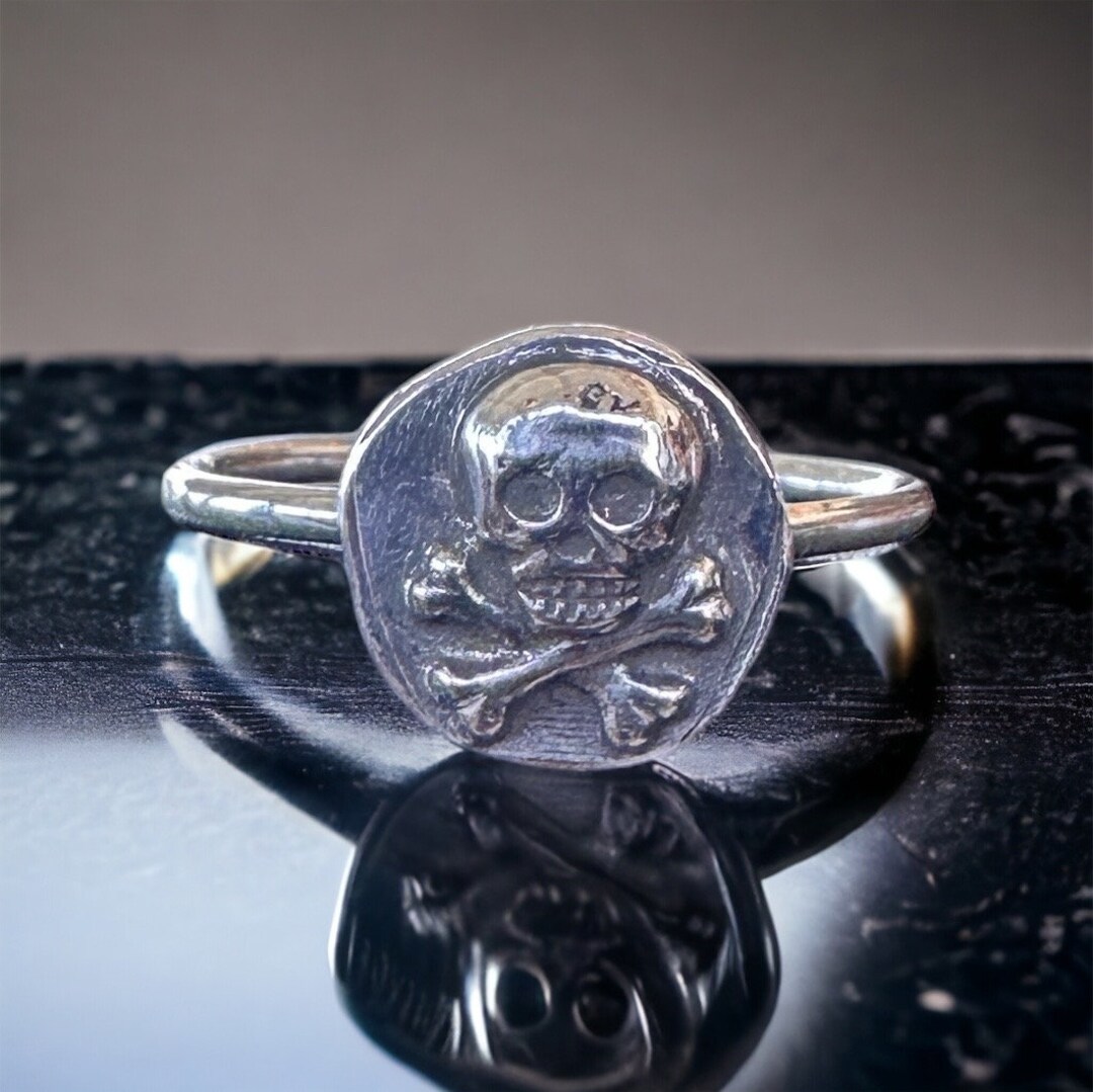 Skull and Crossbones: Sterling Silver Skull Ring|| Pirate Jewelry ...
