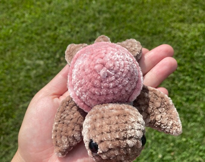 Tully the Sea Turtle - Etsy