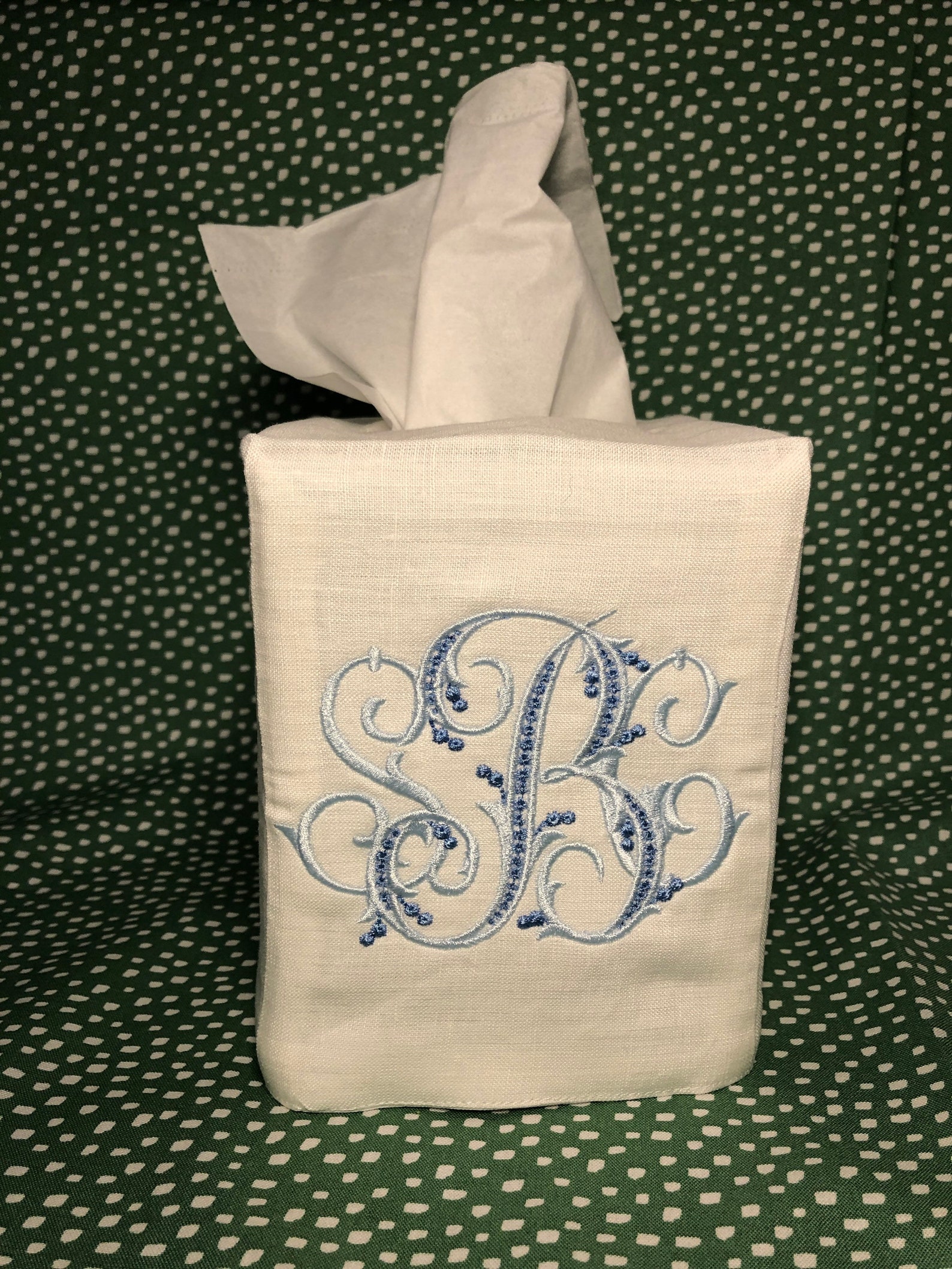 Arabesque Monogrammed Linen Tissue Box Cover - Etsy