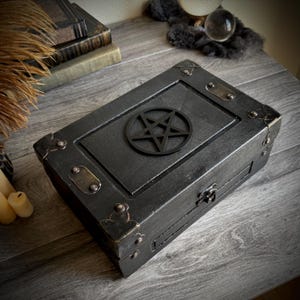 Handmade Altar Box - Pentacle Design - Wiccan Ritual Tarot Tabletop ...
