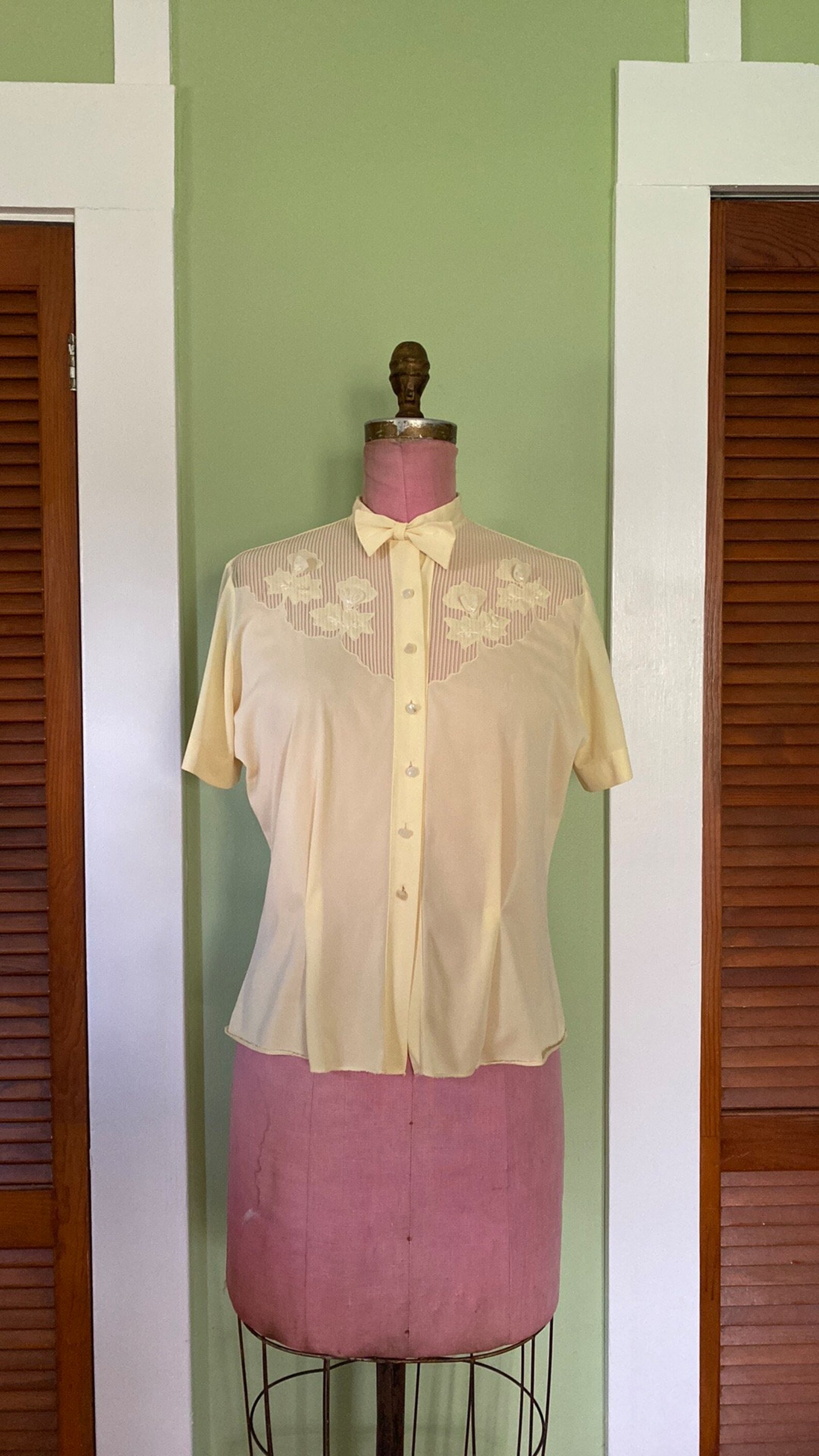 1950s Pale Yellow Blouse - Etsy
