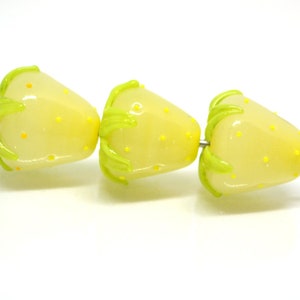 Yellow Strawberry Glass Beads, 12mm Lampwork Berries, Glass Strawberry ...
