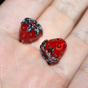 Big 12mm Strawberry Lampwork Beads, Red Glass Berry, Glass Strawberry ...