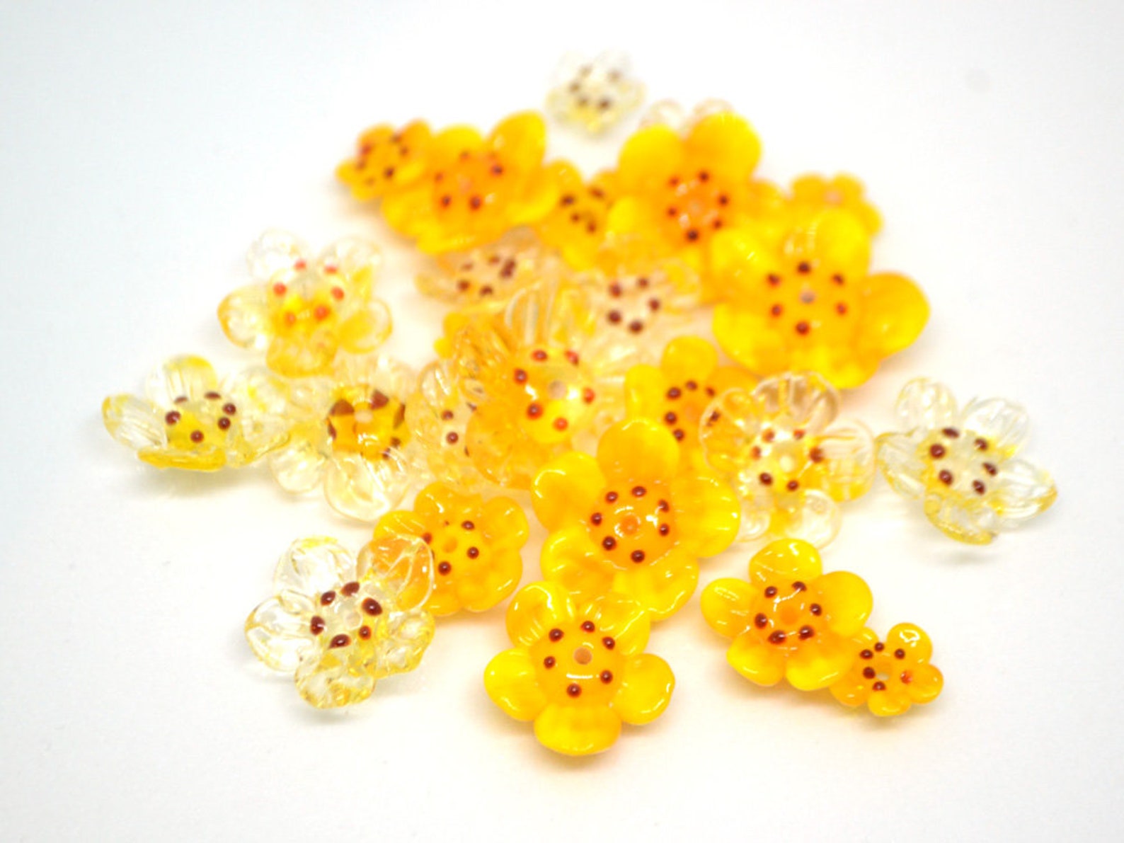 Yellow Glass Beads, Set of 12pcs, Honey Yellow Flower Beads, Golden ...