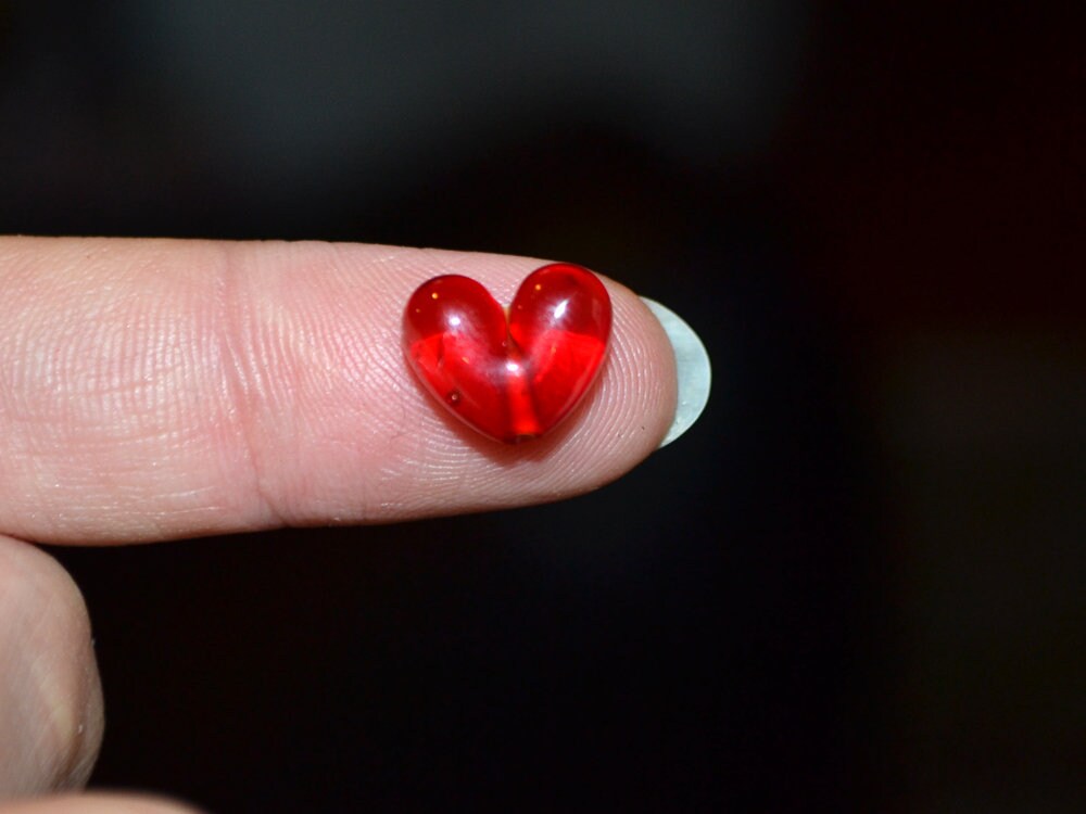 Small red heart beads Lampwork heart Flat heart beads Red | Etsy