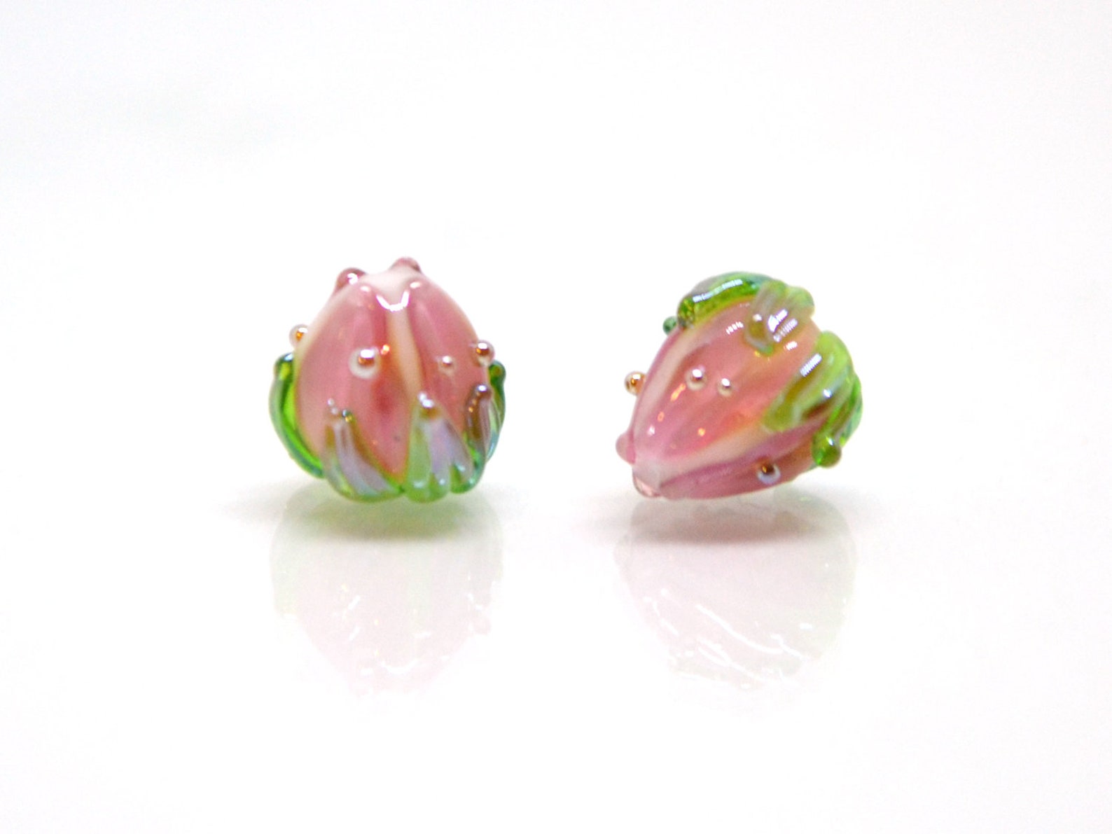 Light Pink Flower Beads With Green Leaves Tiny Glass Beads - Etsy