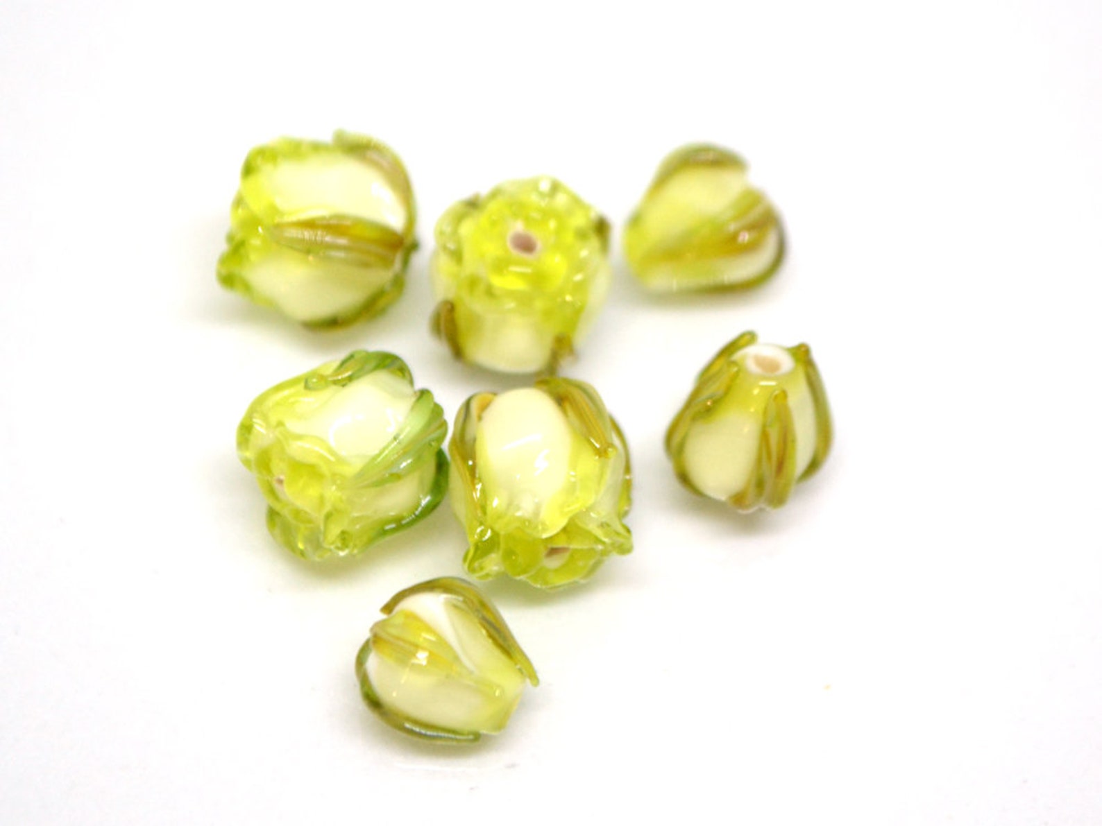 Salad Green 8mm Rosebud Beads, Rose and Bud Beads, Summer Floral ...